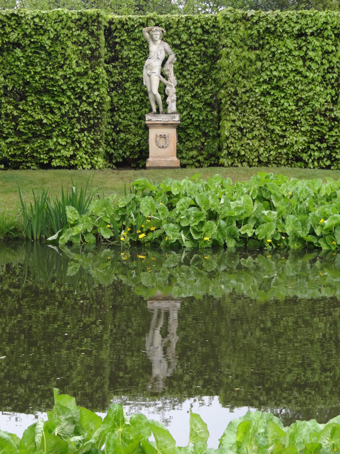 Featured Garden: Sissinghurst Castle, England - SF Garden Club